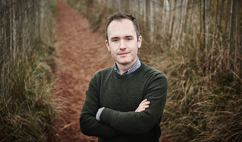 Simon Callaghan at Conway Hall, London on Sunday 2nd December 2018 | Classical Events
